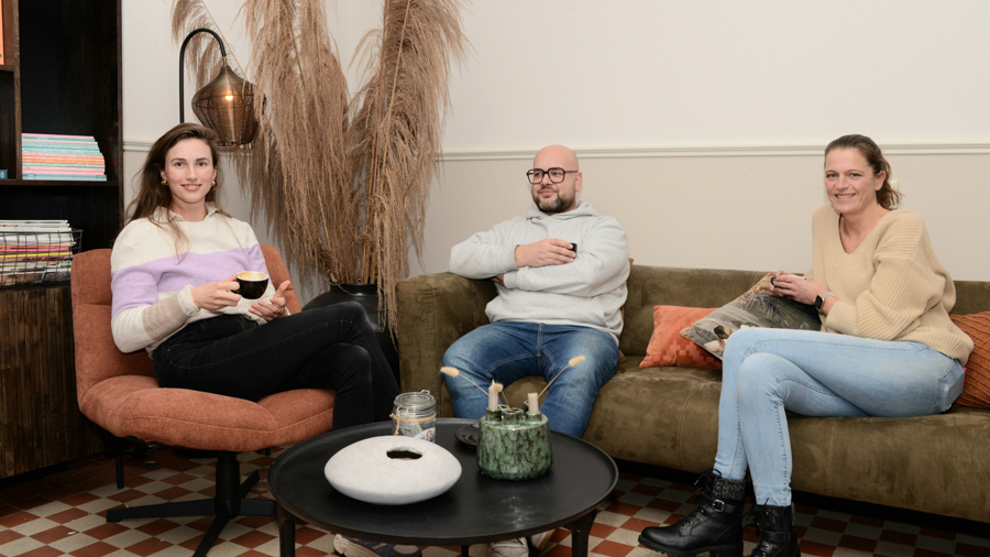 Hoevelakense Laura is steunouder van Evan: ‘Soms zit ik in de ‘moederrol’, de andere keer ben ik ...