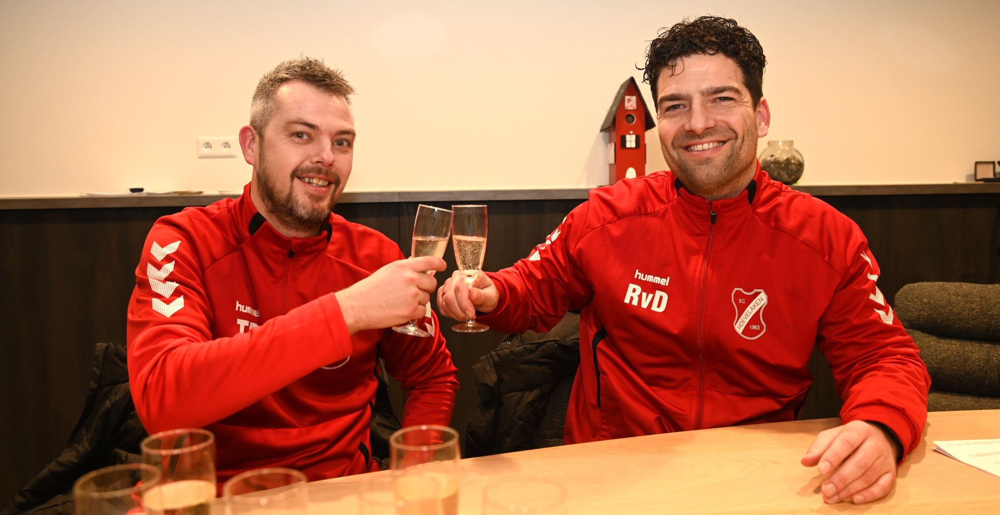 Rob van Diermen verlengt contract bij sc Hoevelaken - Het laatste ...