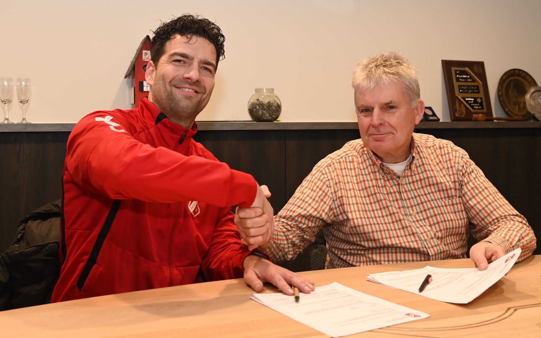 Rob van Diermen verlengt contract bij sc Hoevelaken - Het laatste ...