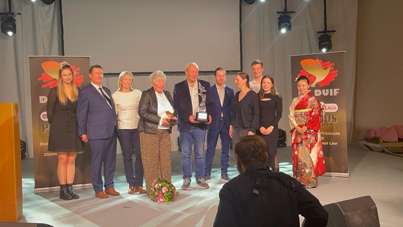 Geurt en Alie Doppenberg winnen De Gouden Duif - Het laatste nieuws dat ...