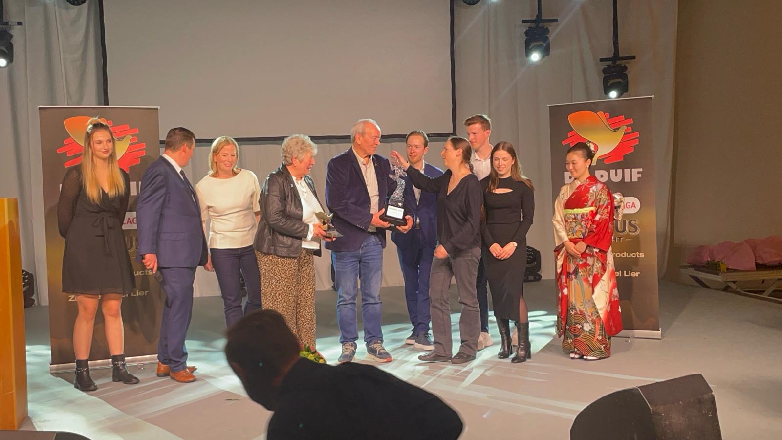 Geurt en Alie Doppenberg winnen De Gouden Duif - Het laatste nieuws dat ...