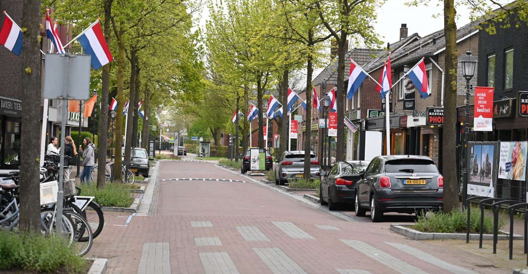 Kern Hoevelaken vol vlaggen in afwachting van Koningsdag - De Veense ...