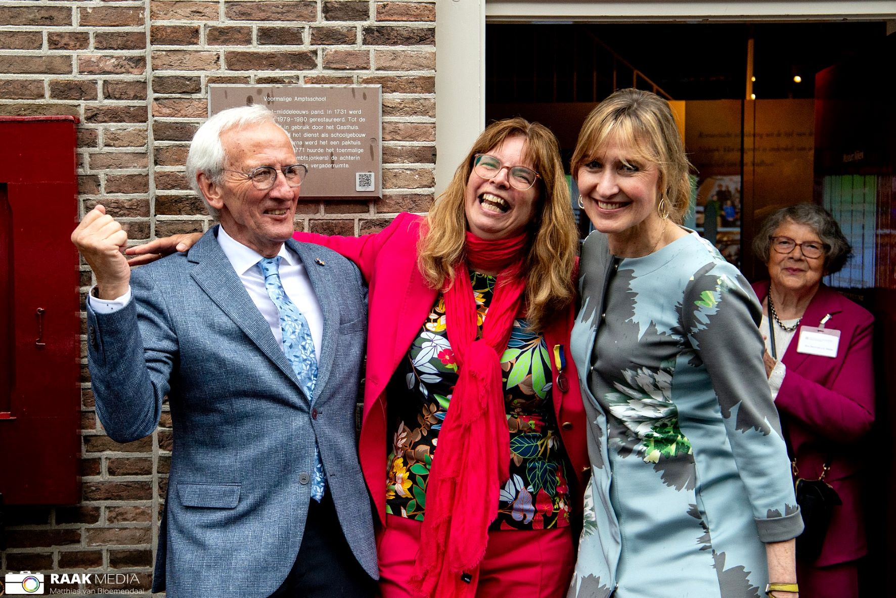 Nijkerkse fanfare verrast Saskia van den Berg met serenade - Het ...