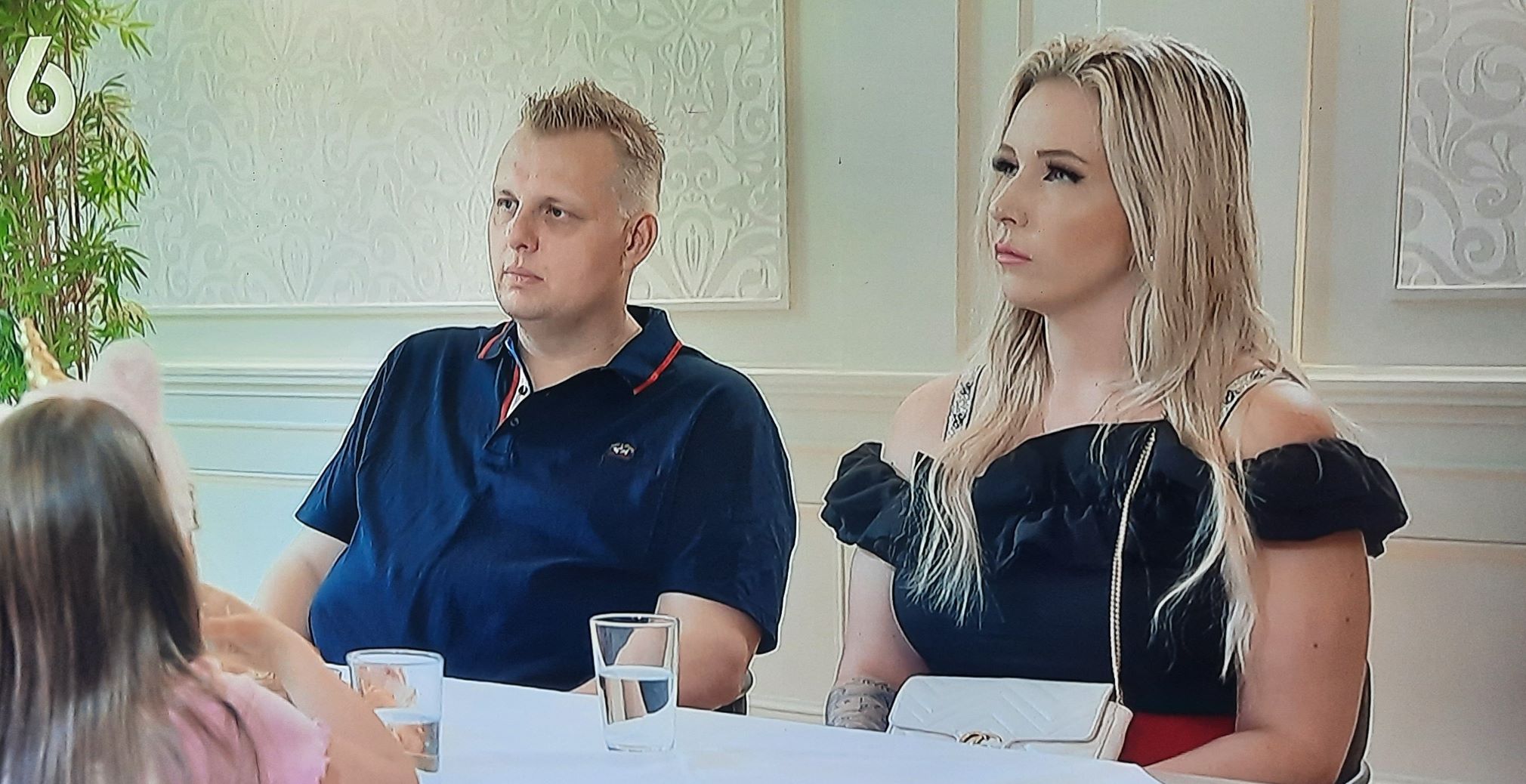 Nijkerkse 'Steenrijk Straatarm' deelnemers schrikken zich een hoedje ...