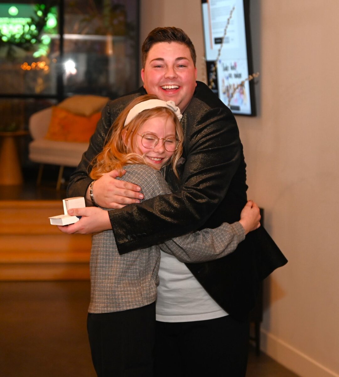 Jeffrey Sanders heeft tijdens kerstdiner groot nieuws over ...