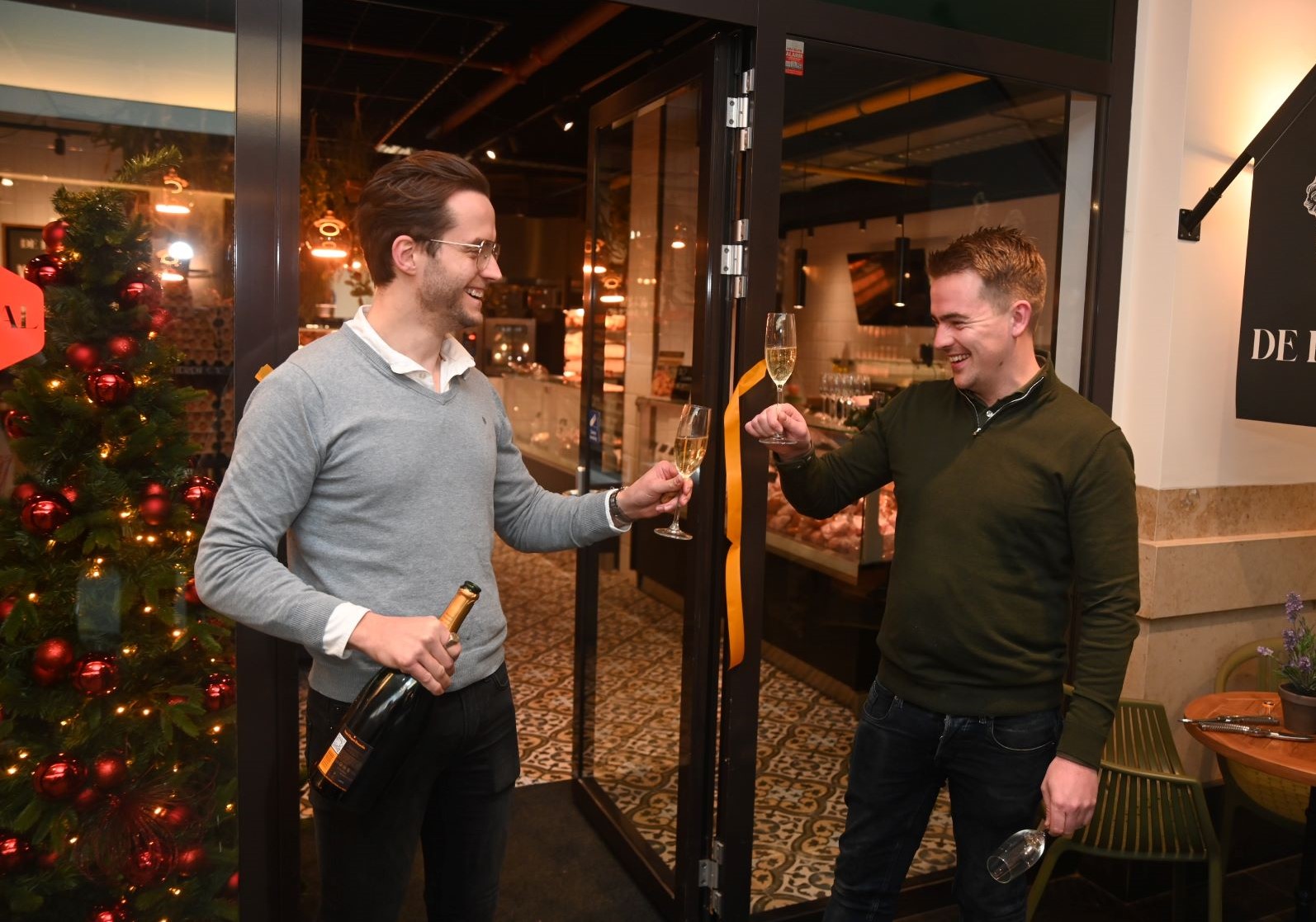 De Poelier geopend in winkelcentrum Oosterpoort Nijkerk - Het laatste ...