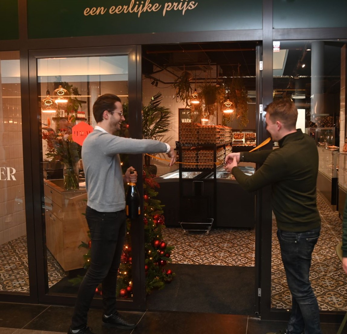 De Poelier geopend in winkelcentrum Oosterpoort Nijkerk - Het laatste ...