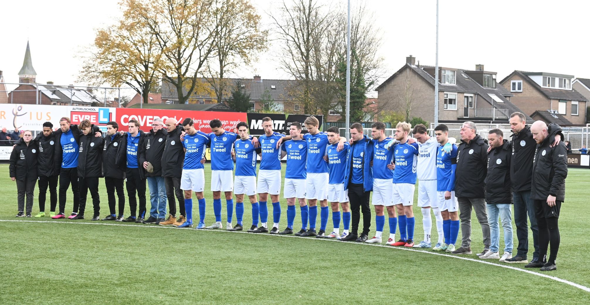 Emotioneel moment bij Veensche Boys ter nagedachtenis aan Lars - Het ...