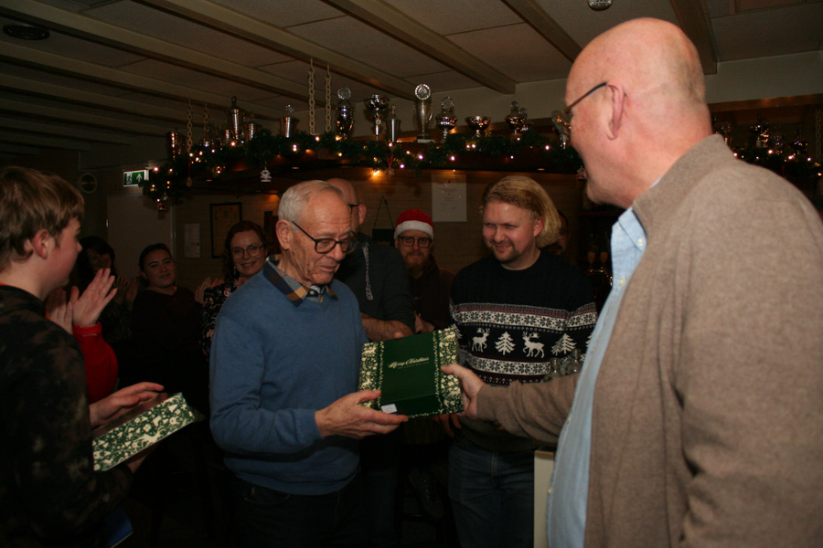 Kerstwedstrijd ‘Frans Tromp’ schot in de roos - Het laatste nieuws dat ...